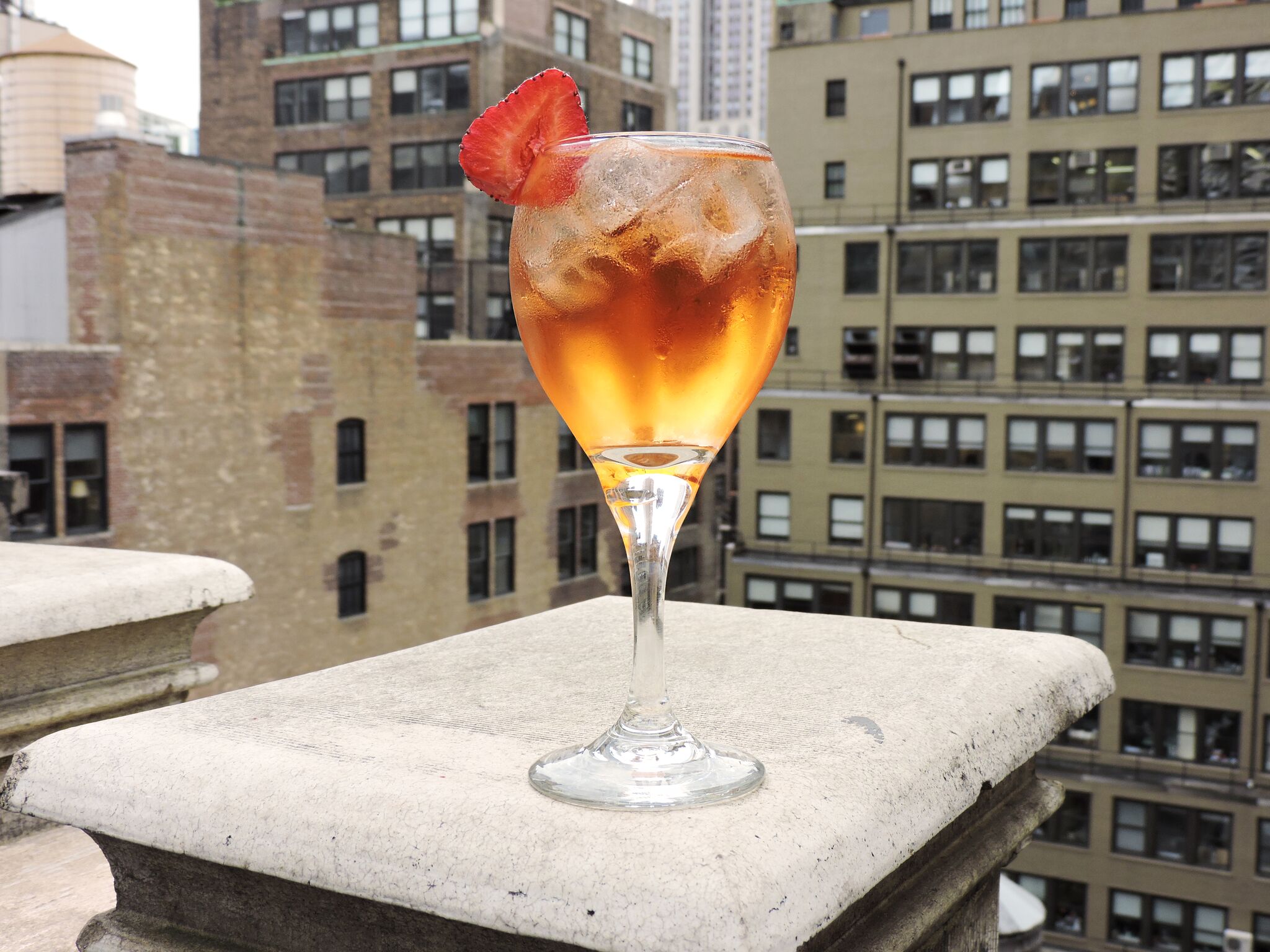 Refinery Rooftop's Rosé All Day is featured on Gotham.com - IGC Hospitality